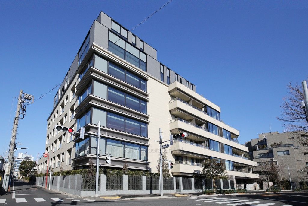 The Park House Gran Minami-aoyama 4-chome for sale The Park House Gran Minami-aoyama 4-chome for sale